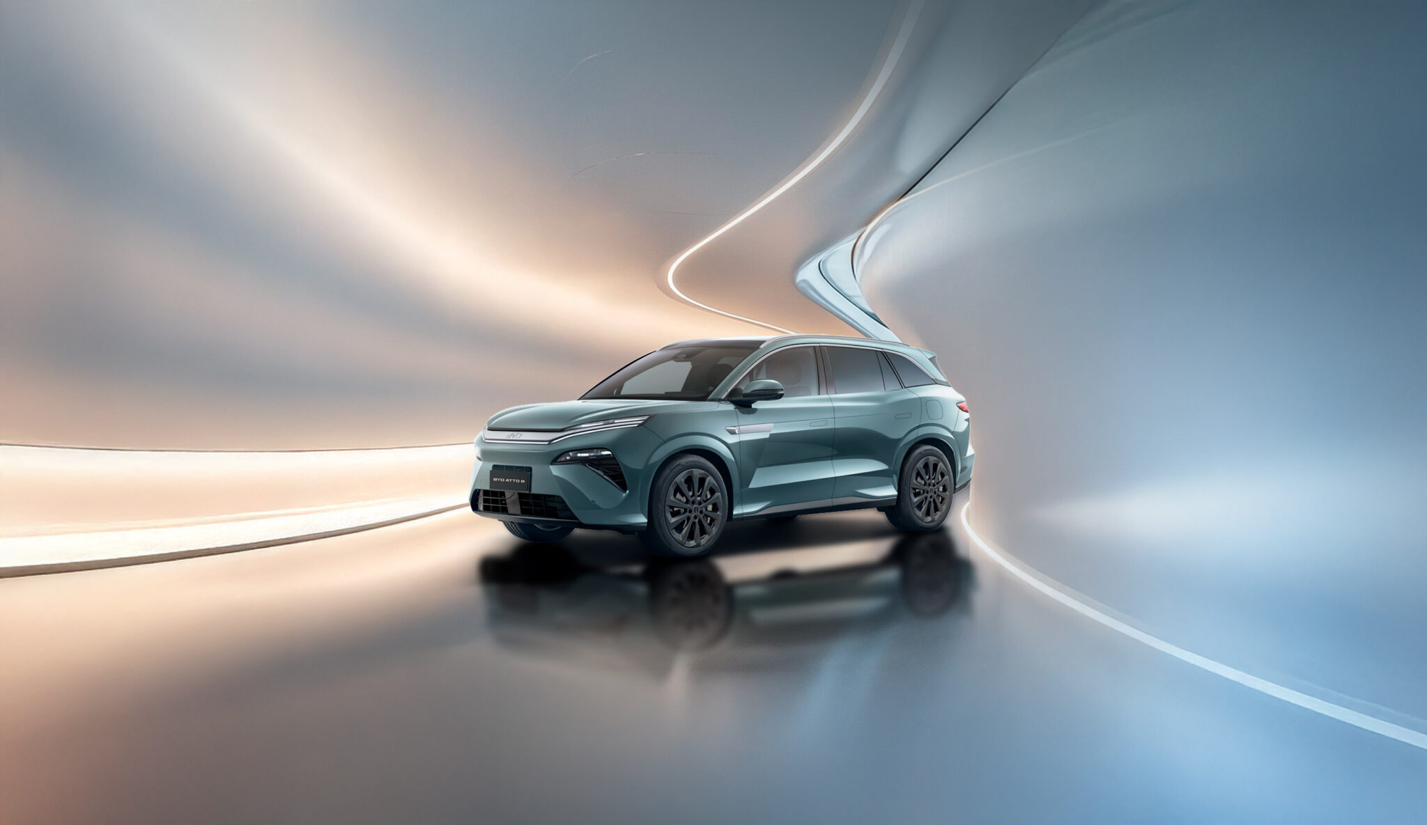 BYD lanza en México el nuevo SUV híbrido enchufable Atto 8 - Player1.mx