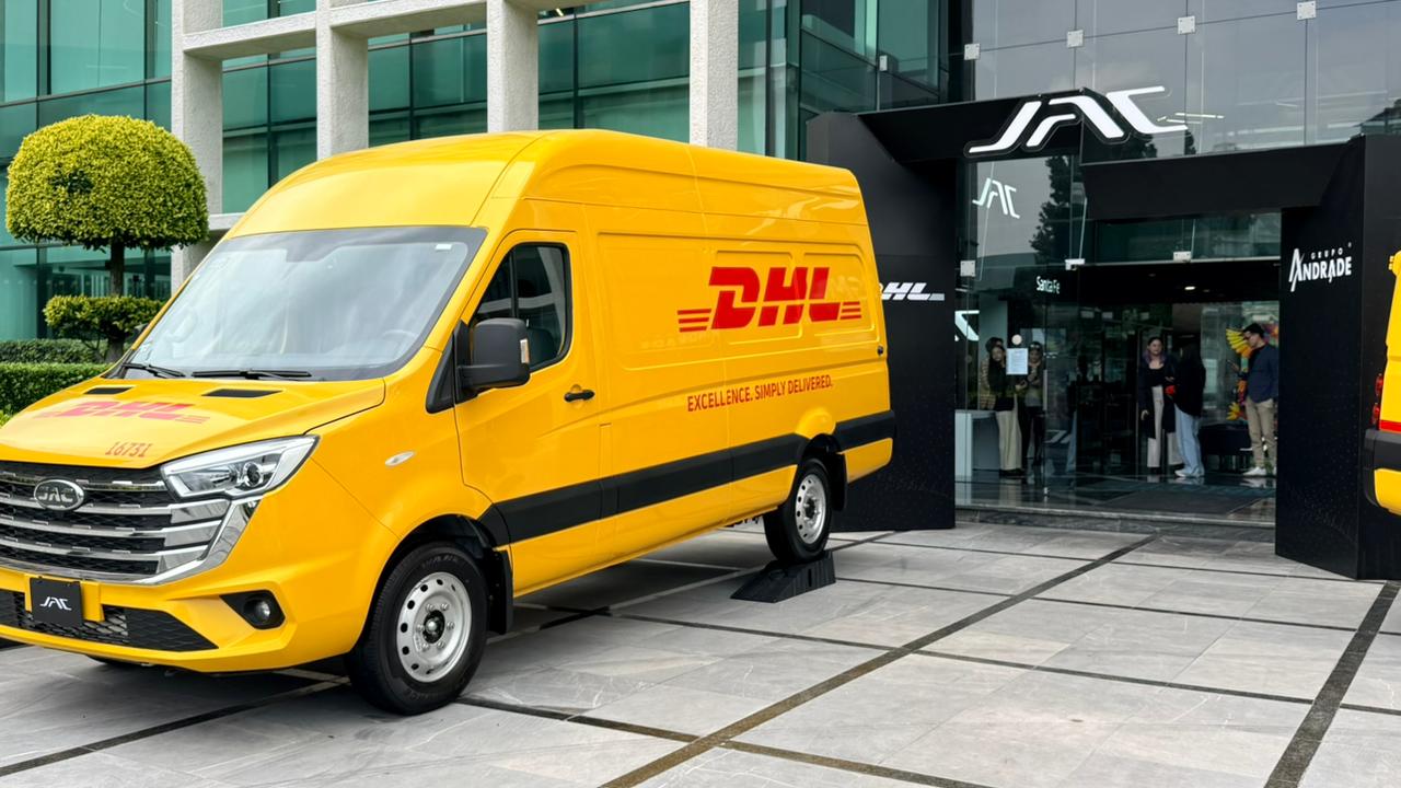 JAC entrega 81 vehículos Euro VI para la red logística de DHL México ...